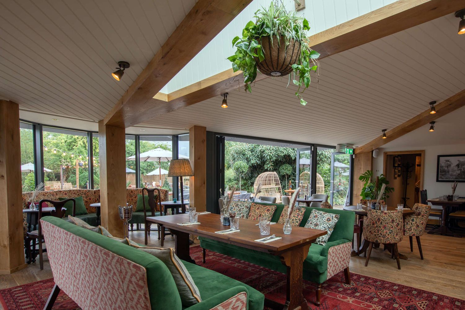 View Images of Merlin's Cave Pub | Chalfont St Giles